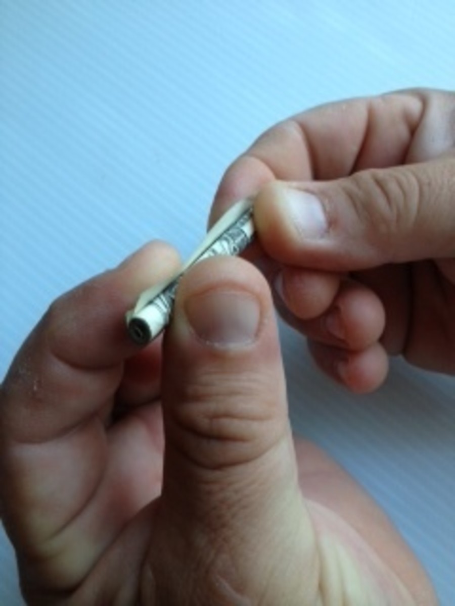 How to Use a Dollar Bill to Open a Beer Bottle - HubPages