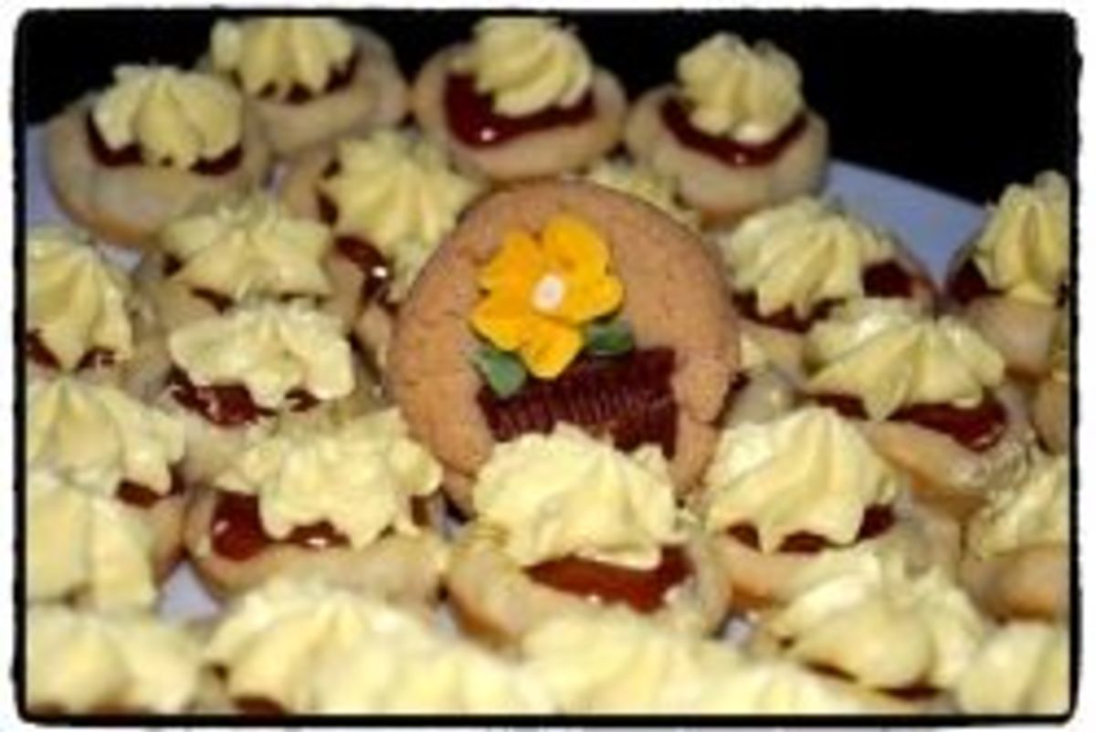 Cookie Tables -- A Wedding Tradition Born in Youngstown - HubPages