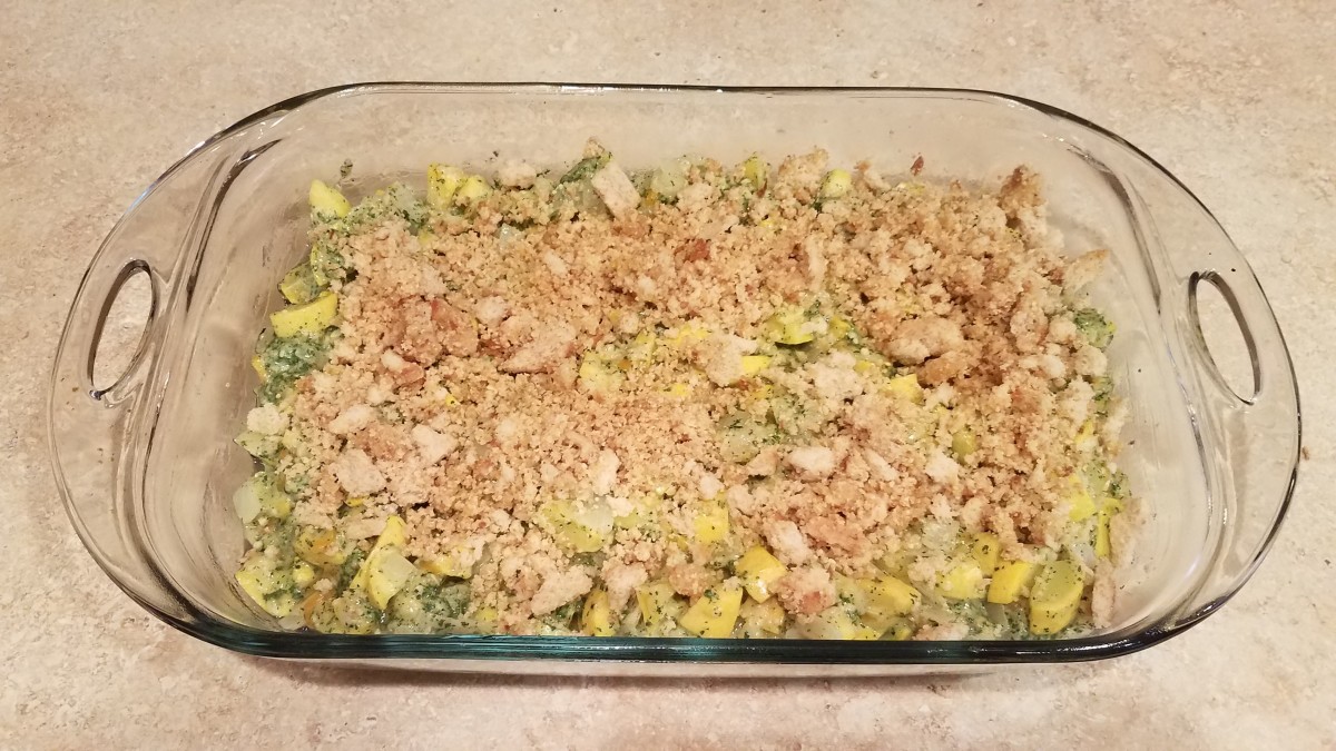 Homemade Yellow Squash Casserole With Parmesan & Breadcrumbs - HubPages