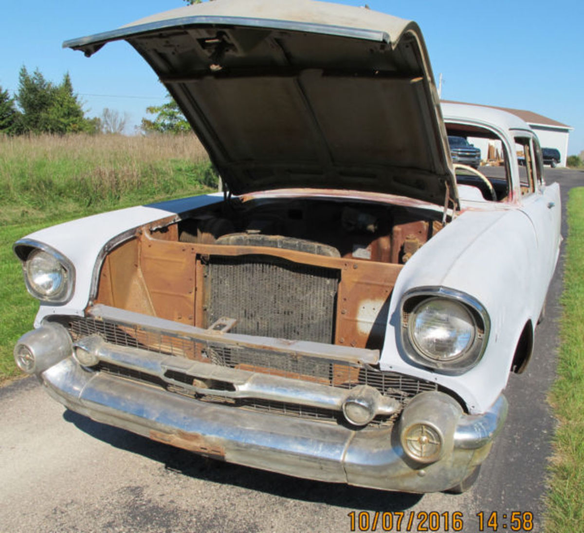 A Rusted '57, Dreams, Liz and Momma's Hamburgers - LetterPile