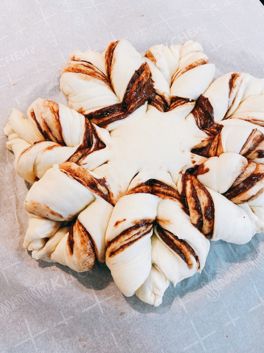 Homemade Nutella Star Bread: Perfect for Christmas Morning Breakfast ...
