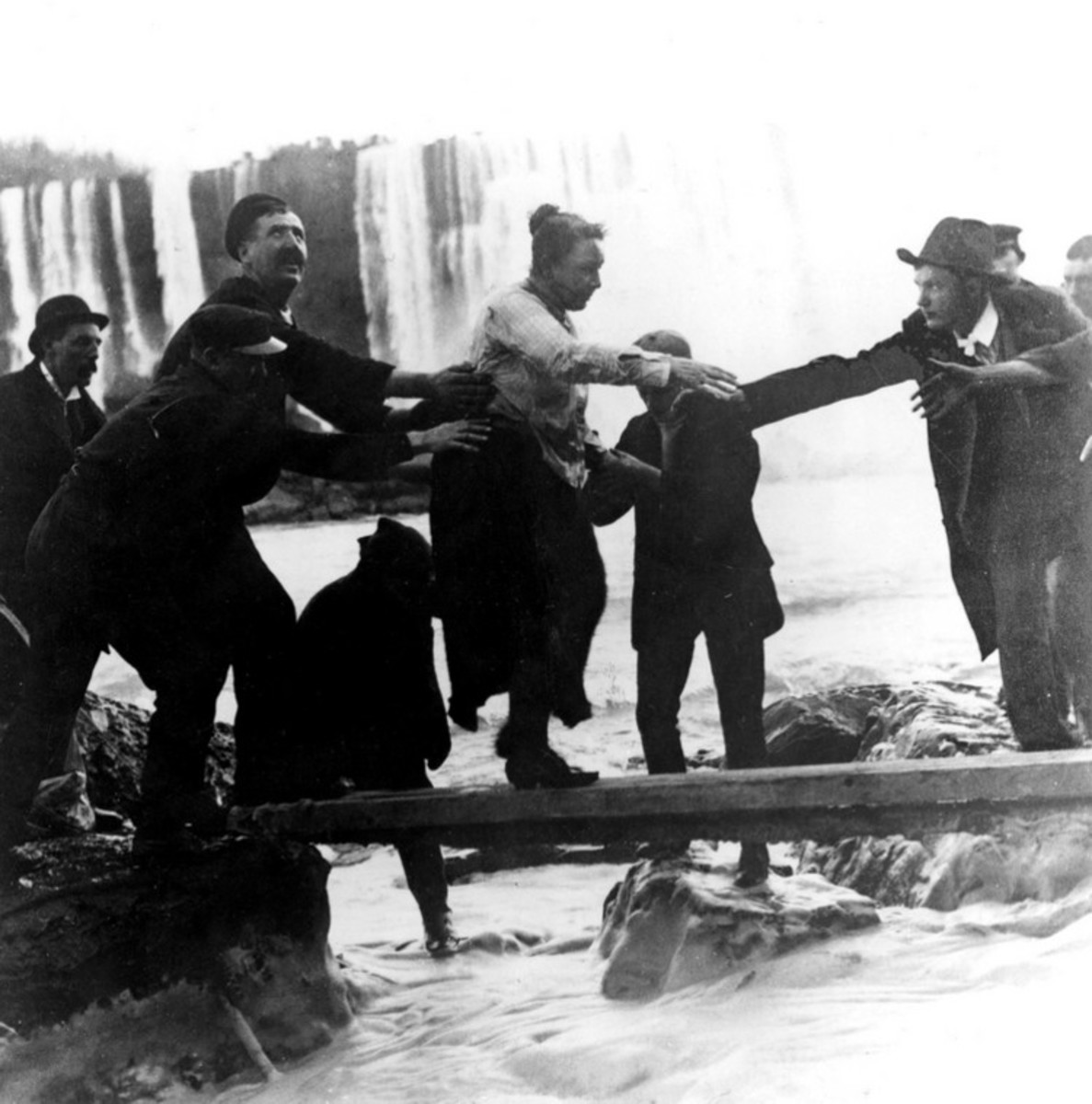 Annie Edson Taylor: First Person to Survive Going Over Niagara Falls in ...