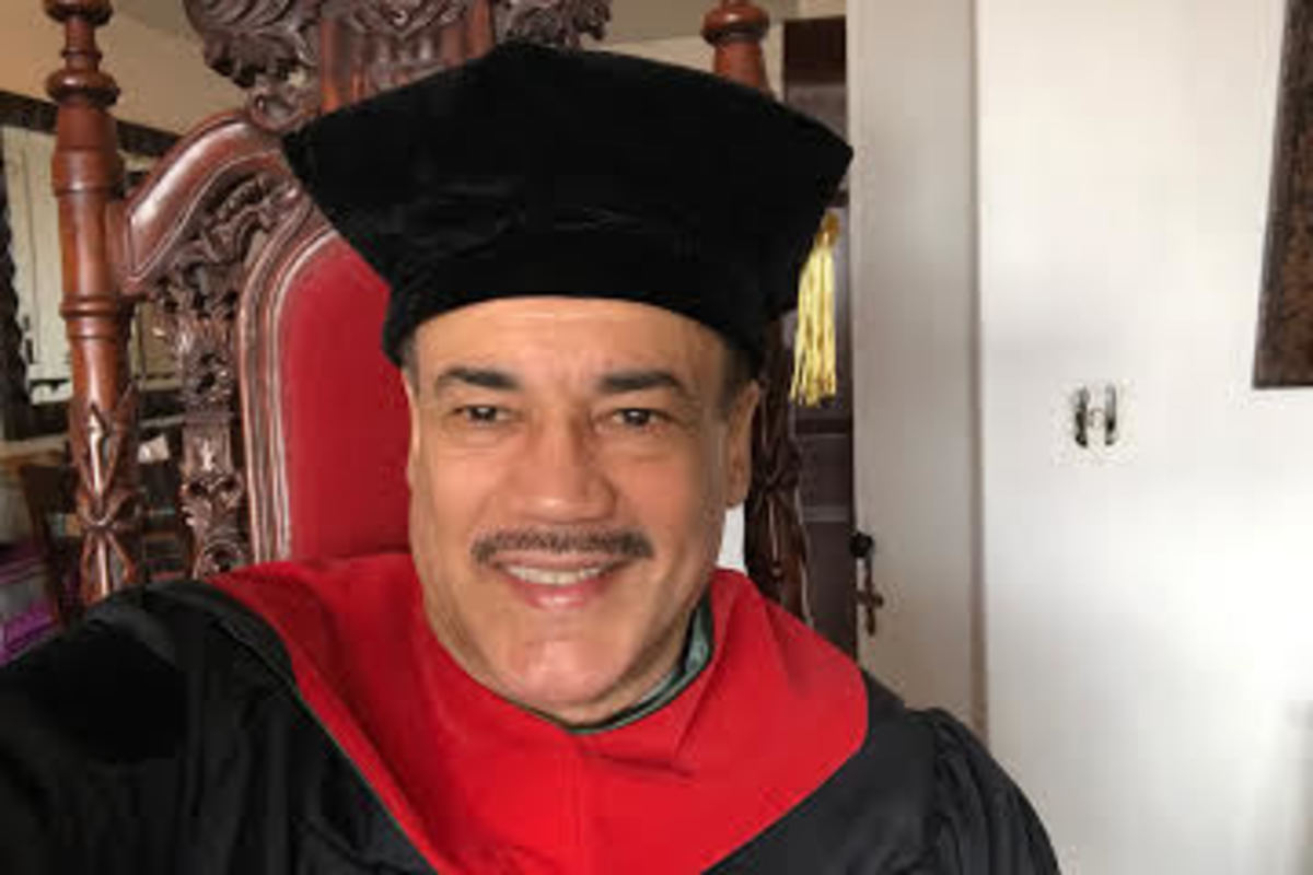 Doctor Bob Lee ~ A Man for the Community - HubPages