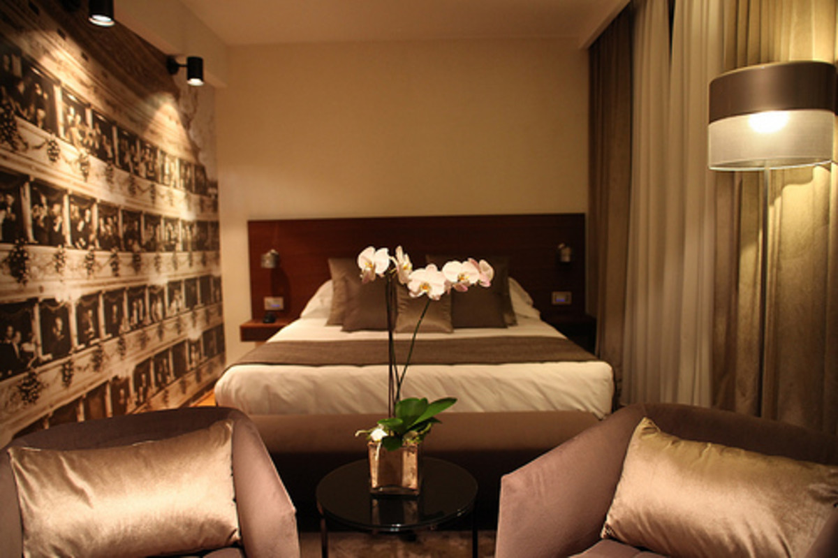 How to Create a Hotel Chic Bedroom - HubPages