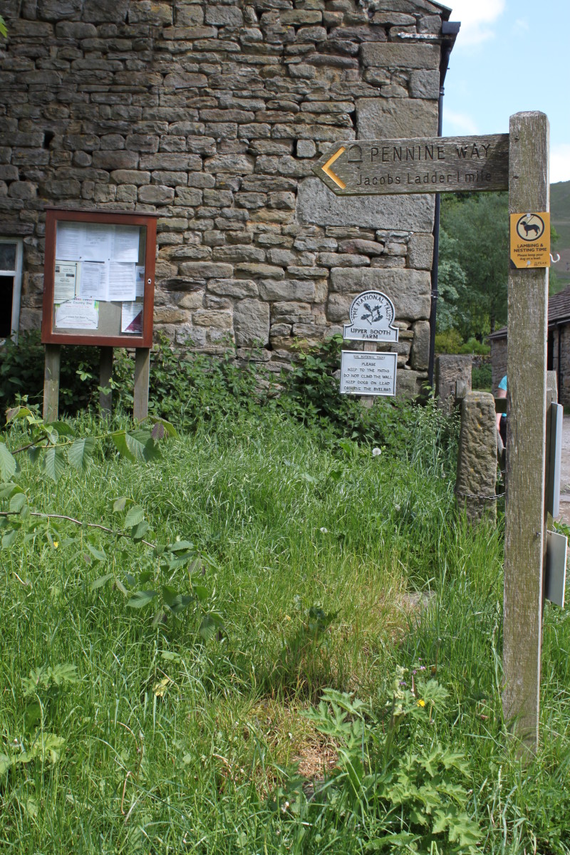 Climbing Kinder Scout: A walk from Edale up Grindsbrook Clough - HubPages
