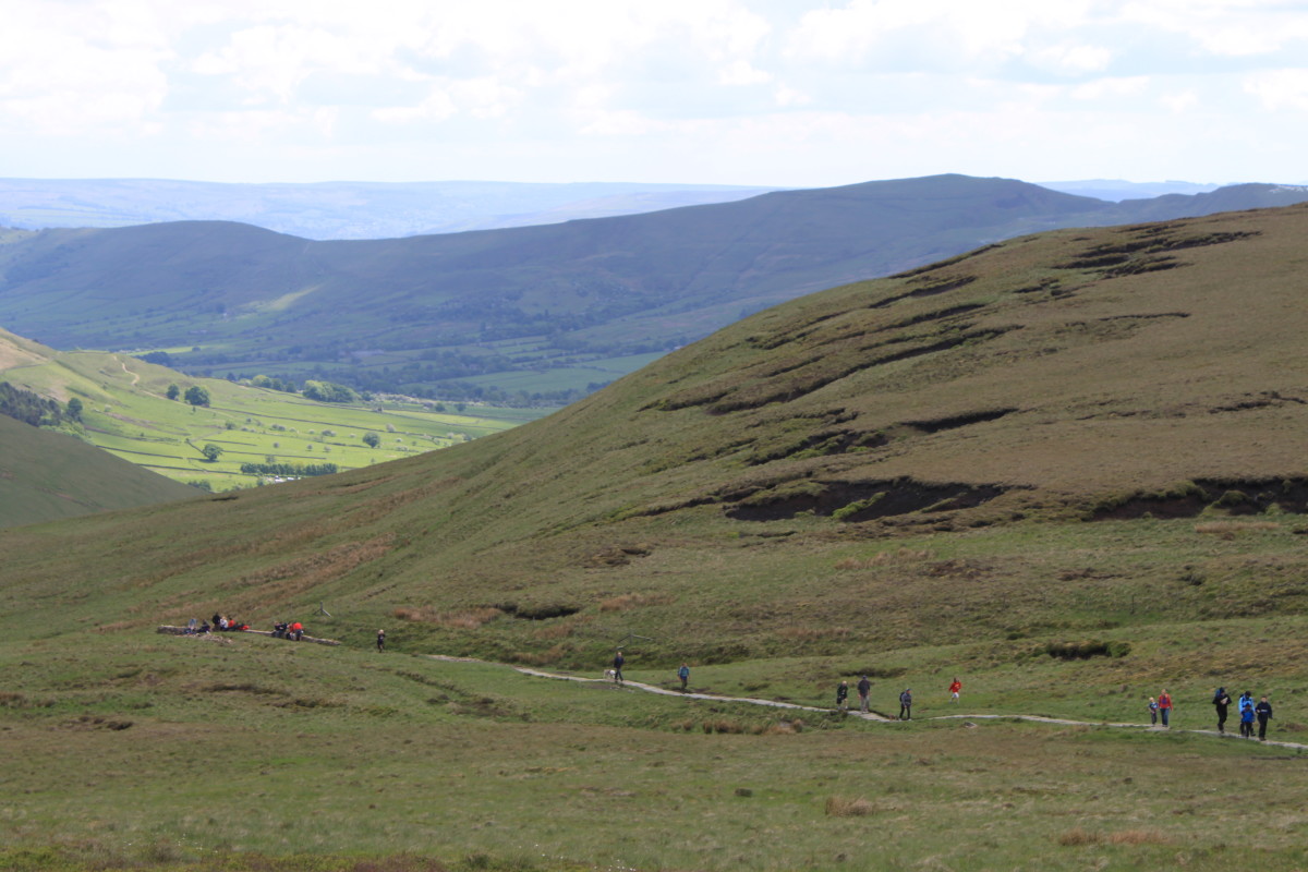 Climbing Kinder Scout: A walk from Edale up Grindsbrook Clough - HubPages