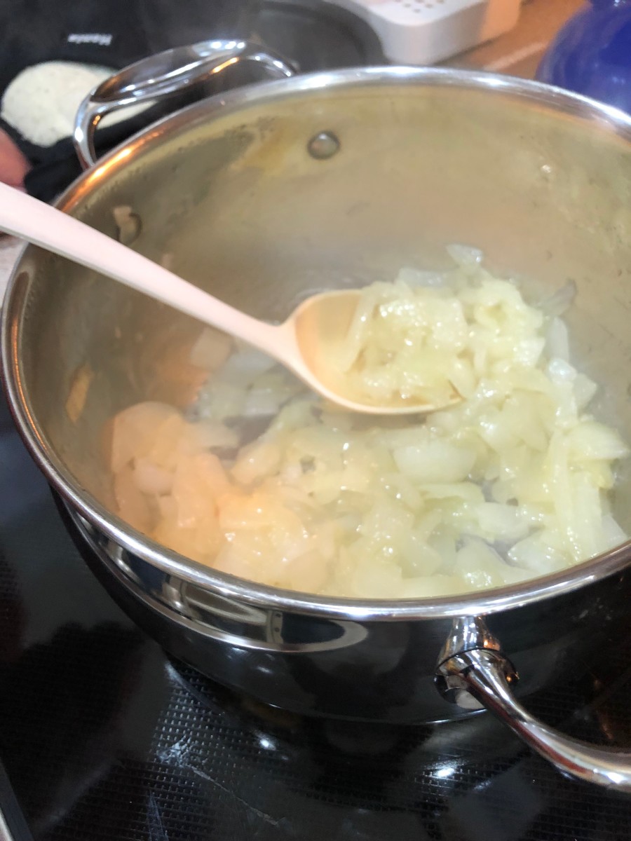 Semi-Sweet French Onion Soup Recipe - HubPages