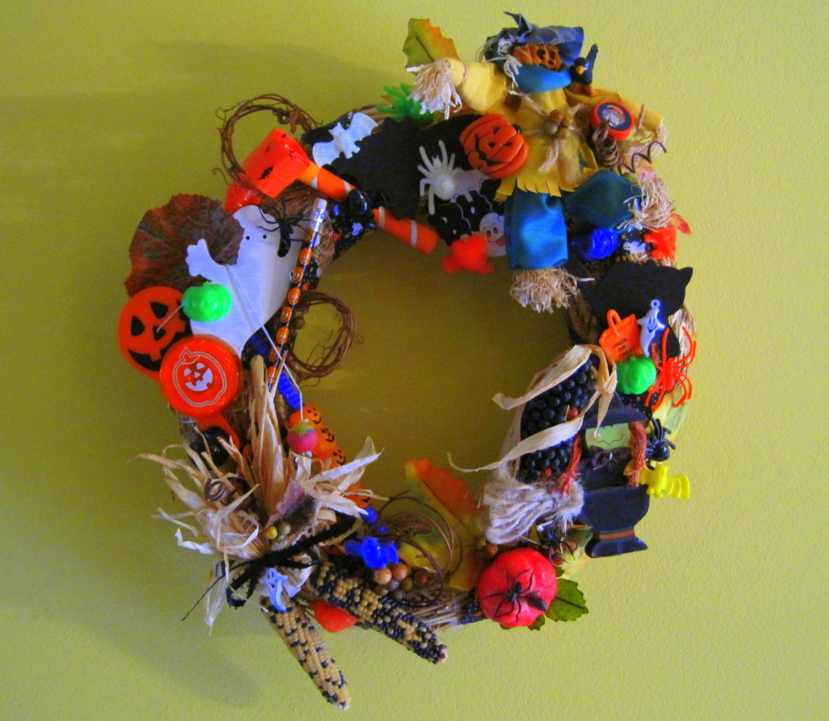 Creating a One-of-a-Kind Wreath - HubPages