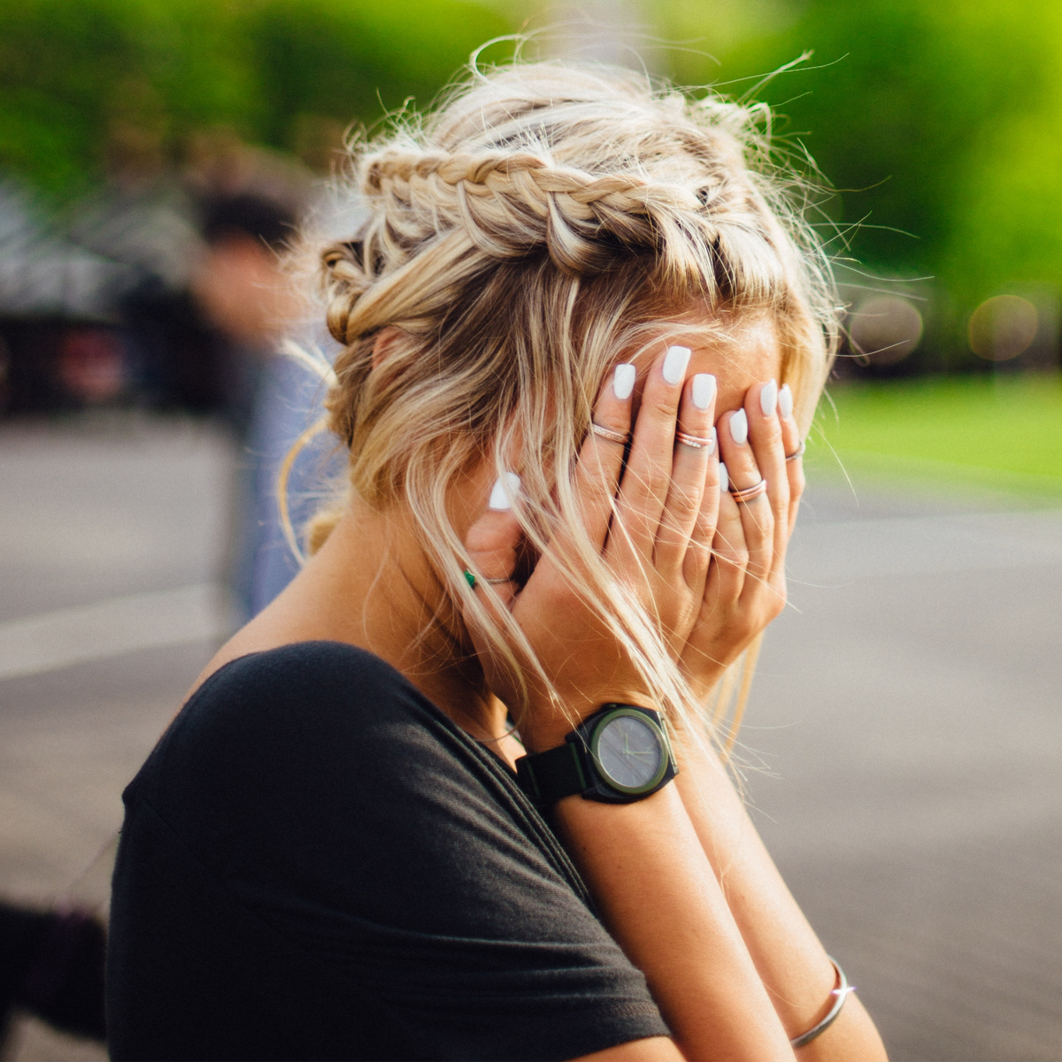 A Guide to Female Body Language - HubPages
