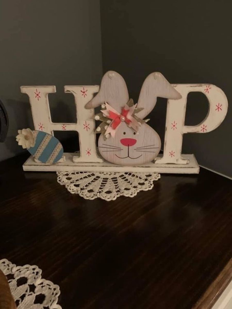 100+ Adorable Dollar Store Easter Crafts That Are Eggstra Special ...