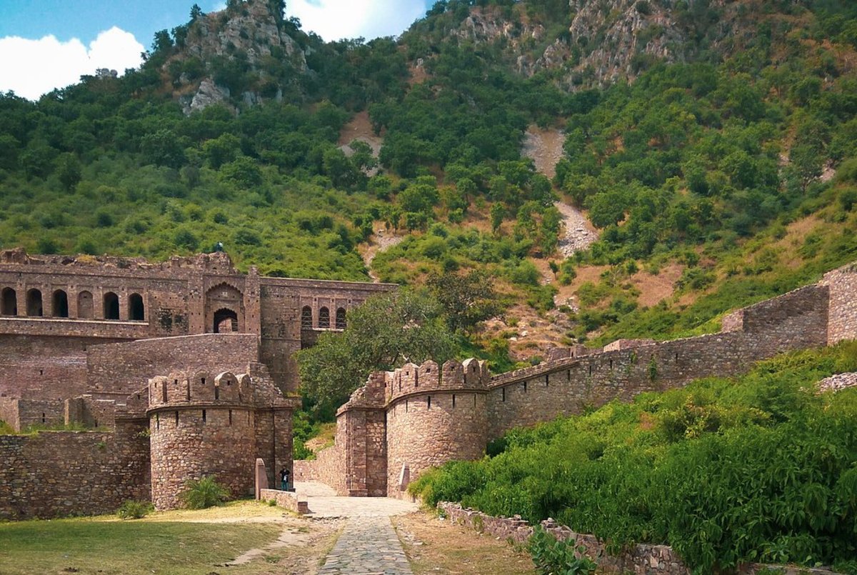 Top 5 Mysterious Places - HubPages