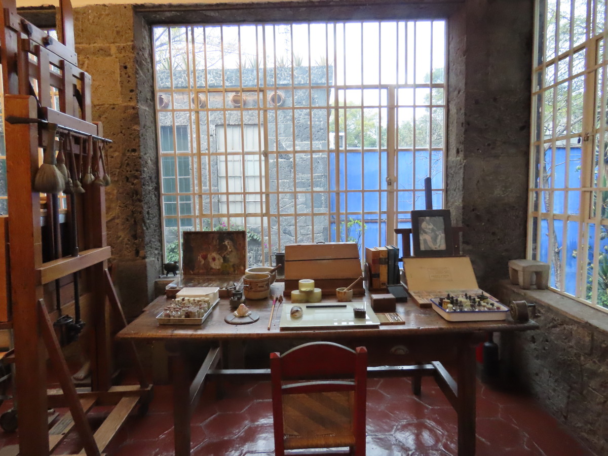 Visiting La Casa Azul: Frida Kahlo’s House in Mexico City - HubPages
