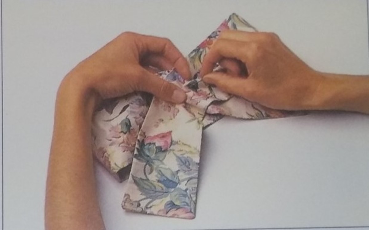 Tie-Backs: Crescent Tie-Backs with Corded Edge & Bow-Trimmed Tie-Back ...