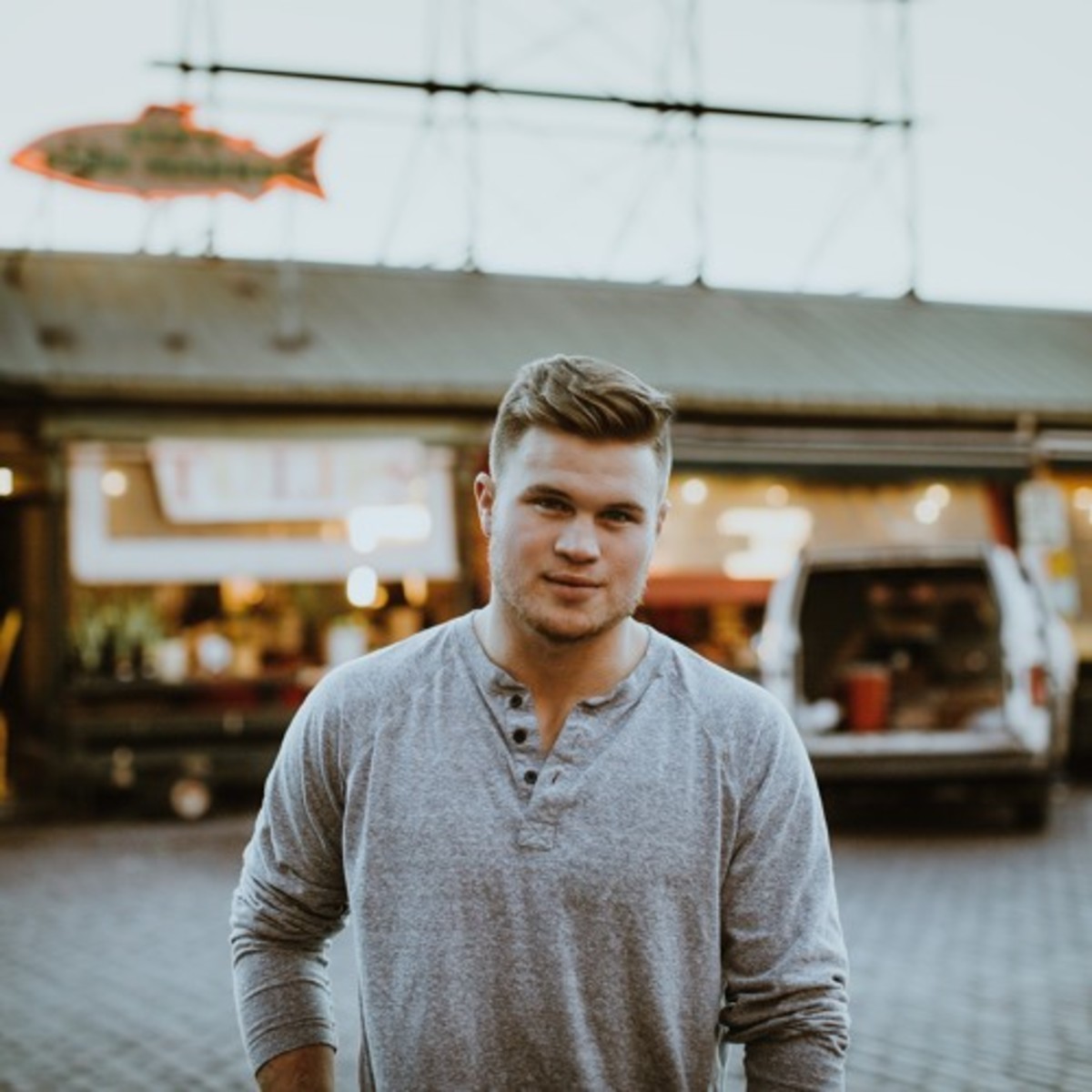 Top 15 Country Artists That Are Keeping Country Alive - HubPages