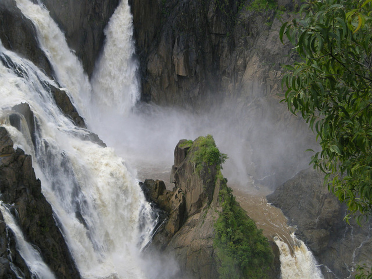 10 Spectacular and Amazing Waterfalls in 10 Countries - HubPages