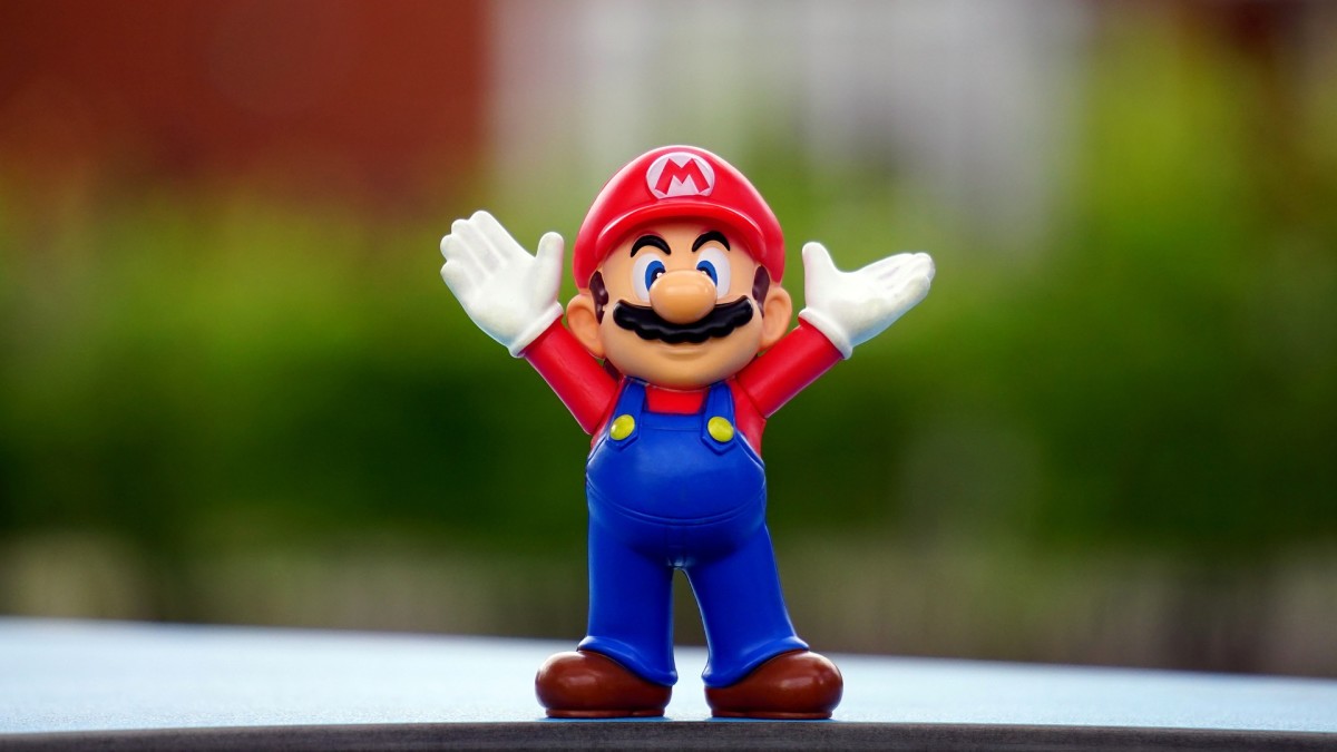 What Happens When Mario Has the Super Crown, Saving Peach as Toadette ...