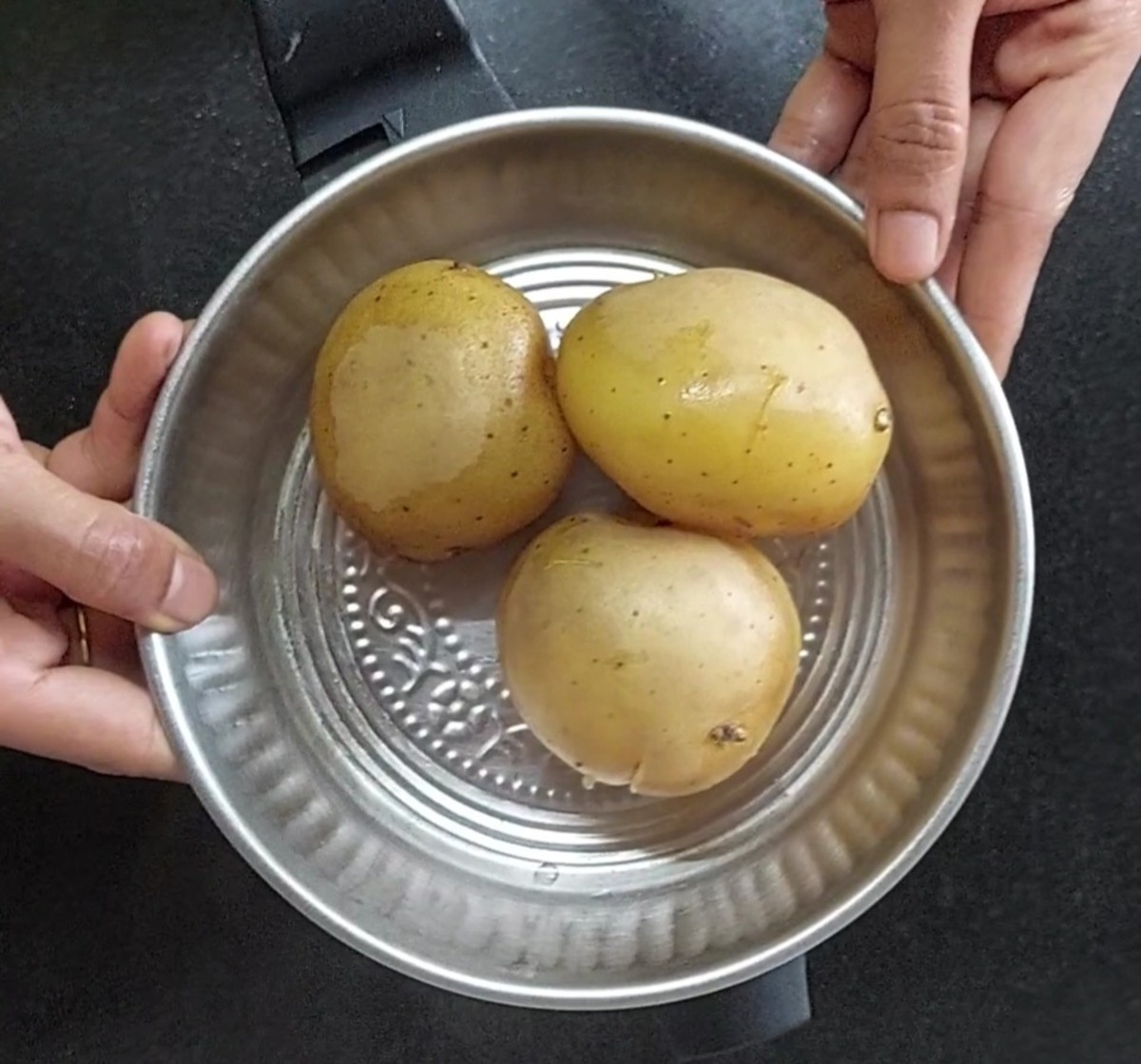 Aloo (Potato) Raita Recipe: Tasty Indian Side Dish - HubPages