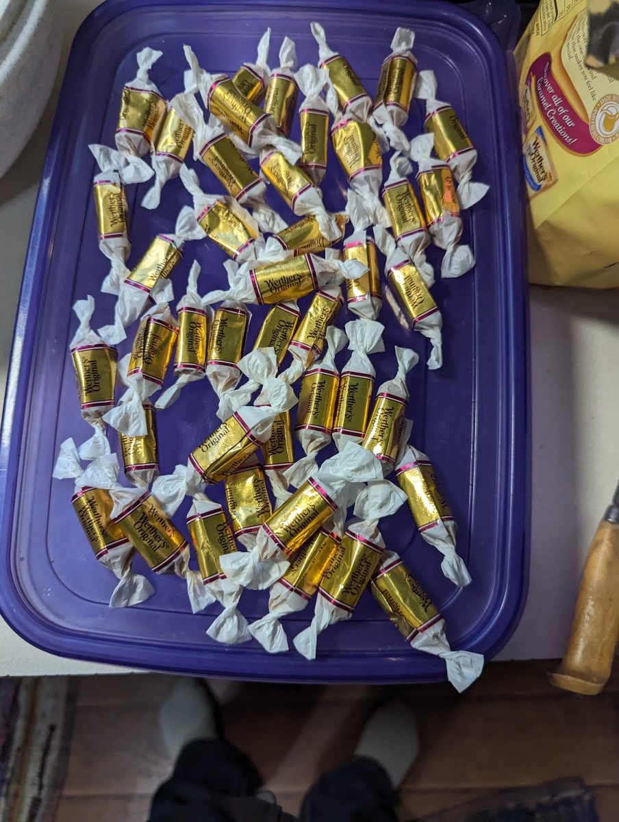 Chocolate Caramels Pan Candy - Like 100 Grand Worth - HubPages