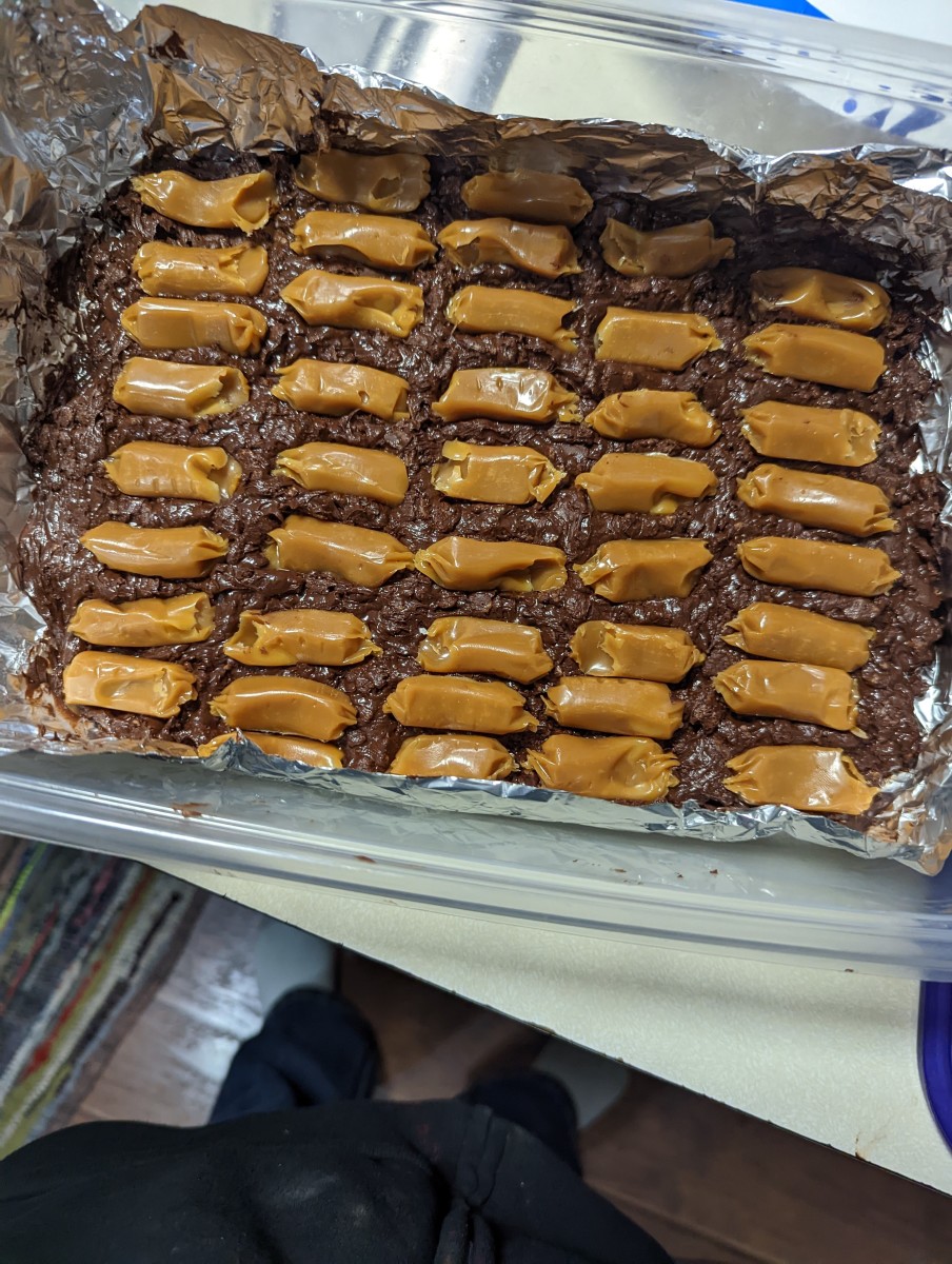 Chocolate Caramels Pan Candy - Like 100 Grand Worth - HubPages