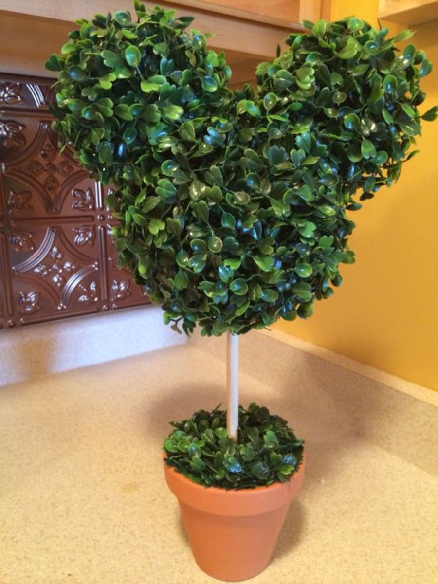 50+ Disney-Inspired Home Decor Ideas for Mickey Mouse Fans - HubPages