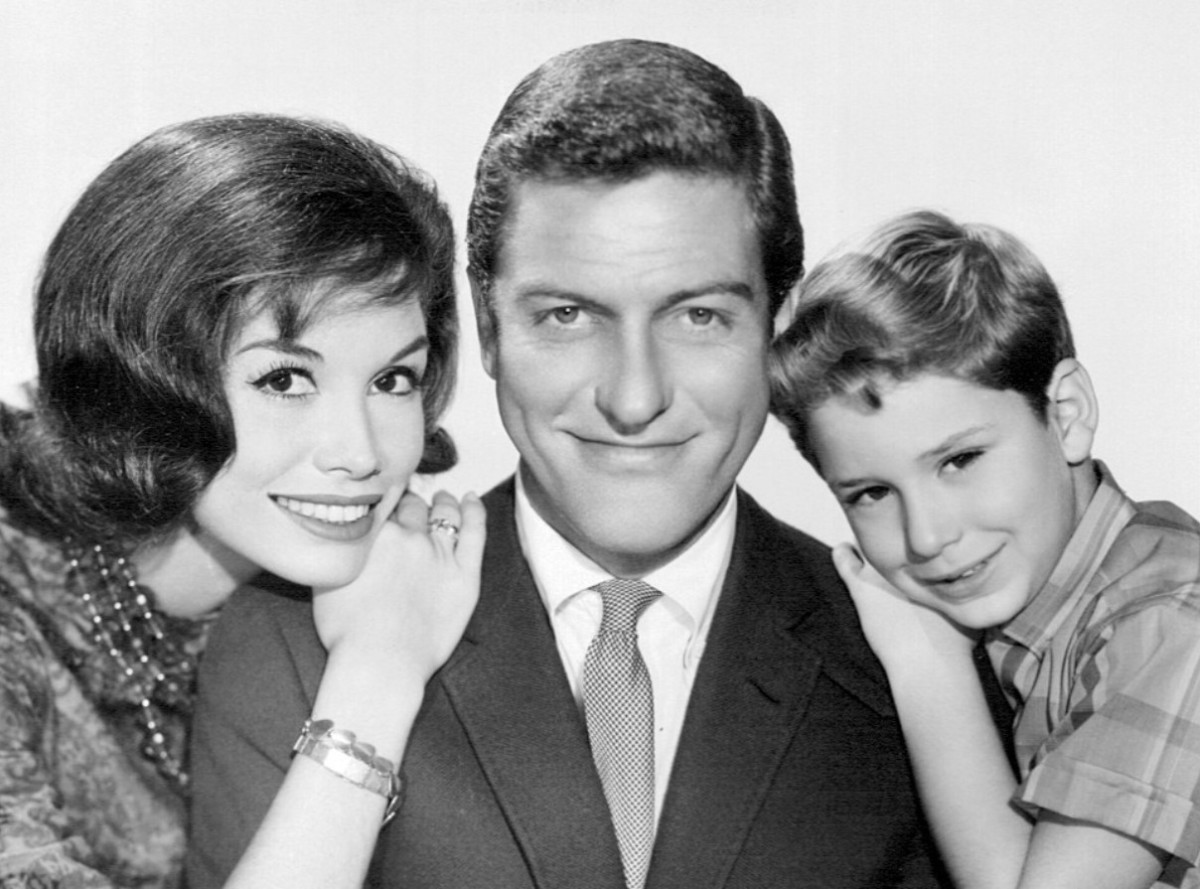 How African Americans Got On "The Dick Van Dyke Show" in 1963 - HubPages