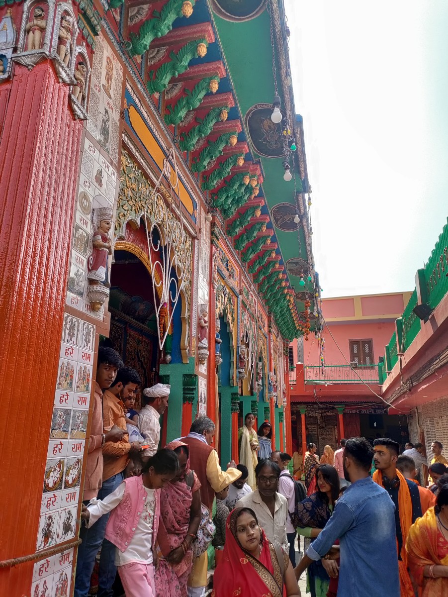 Hanuman Garhi temple, Ayodhya, Uttar Pradesh, India - HubPages