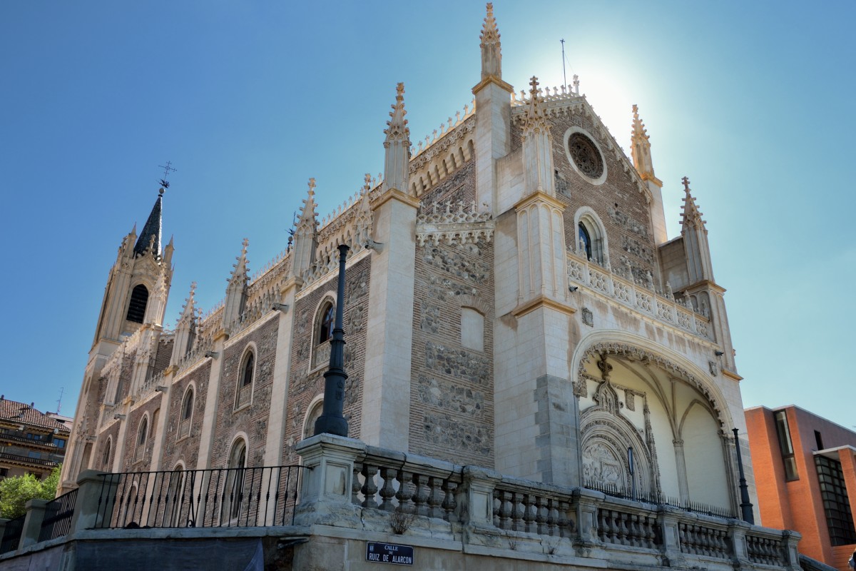 6 Beautiful Churches to Visit in Spain - HubPages