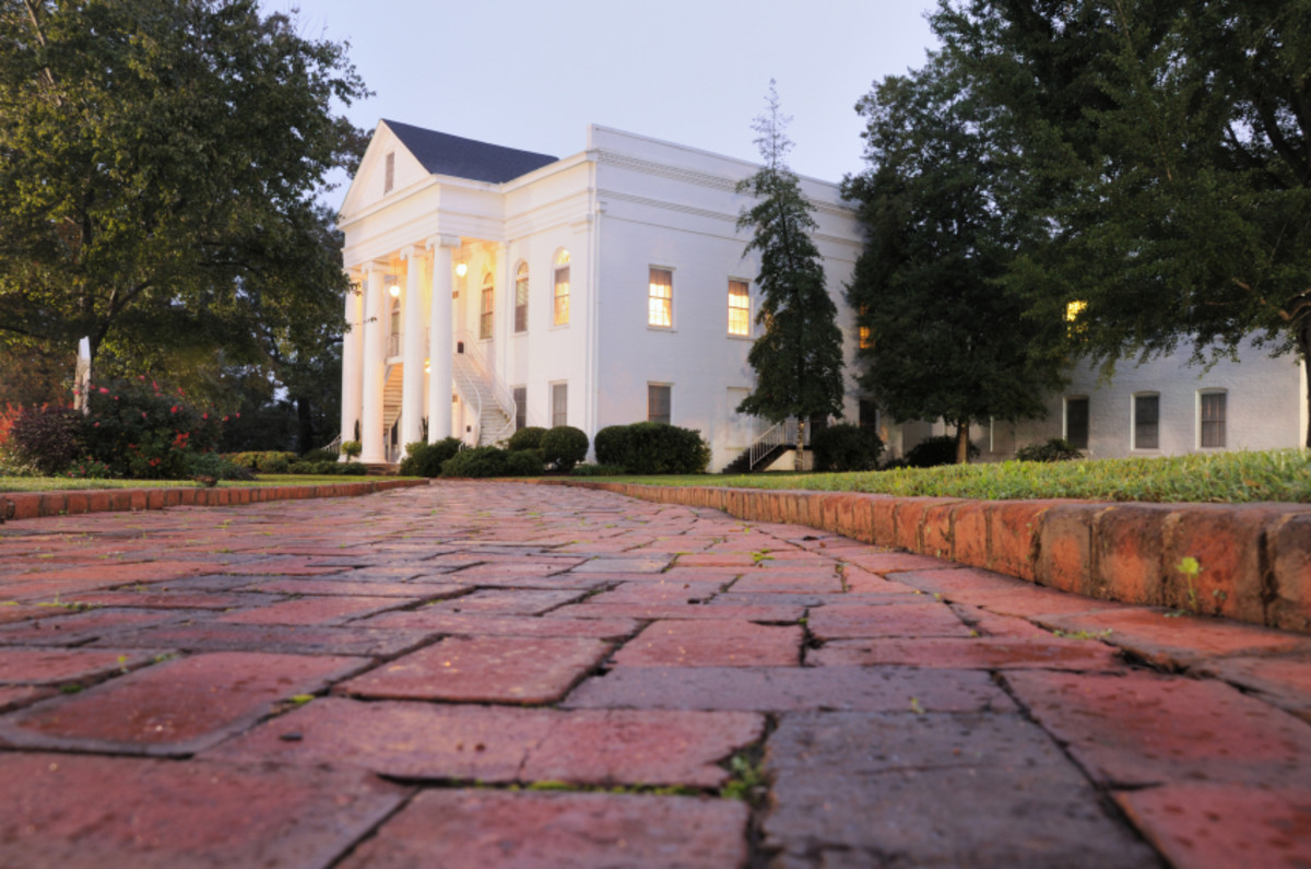 How to Create a World for Your Fictional Characters--Advanced: 301 ...