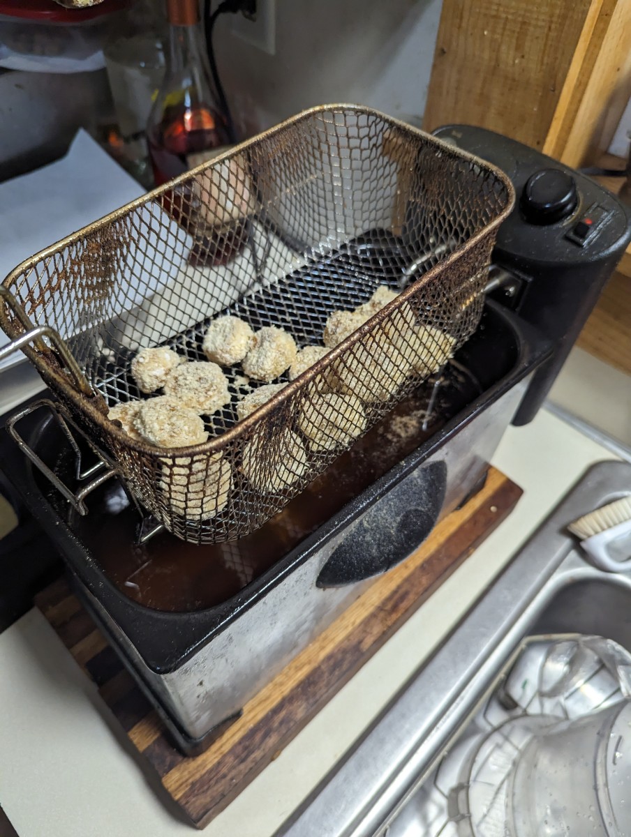 Banana - Deep Fried with a Crumb Coating - HubPages