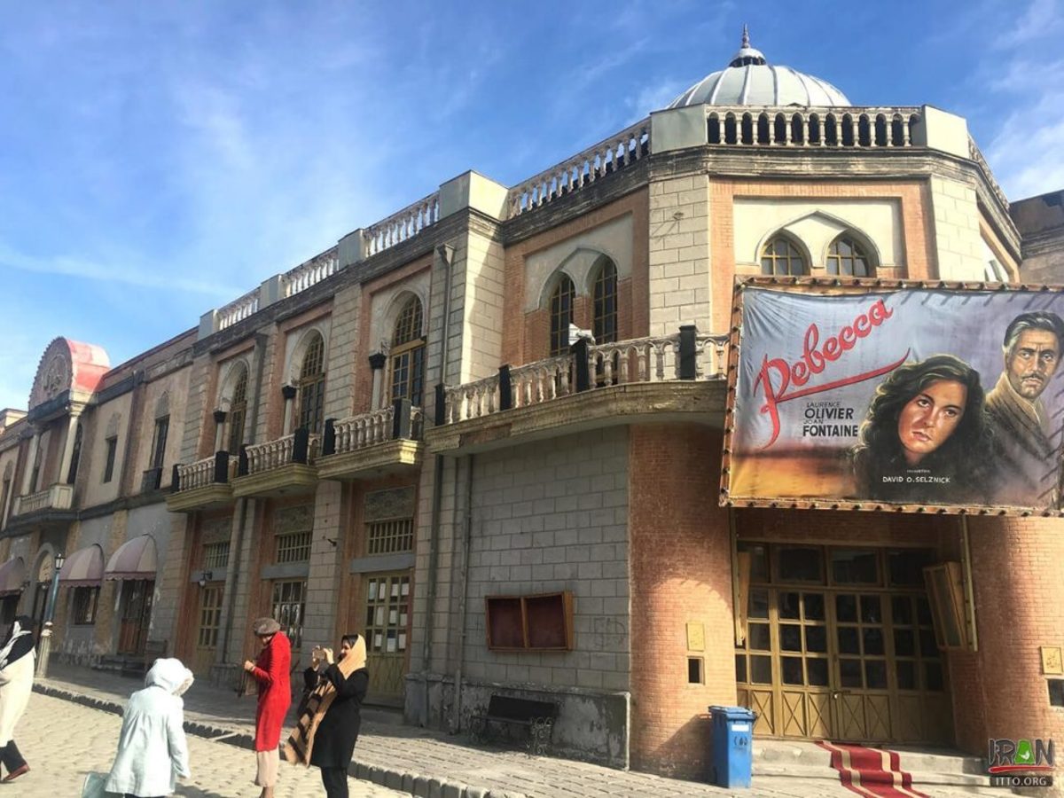 Tehran Travel Guide: Dynastic Palaces, Cinema City and Three-Story ...