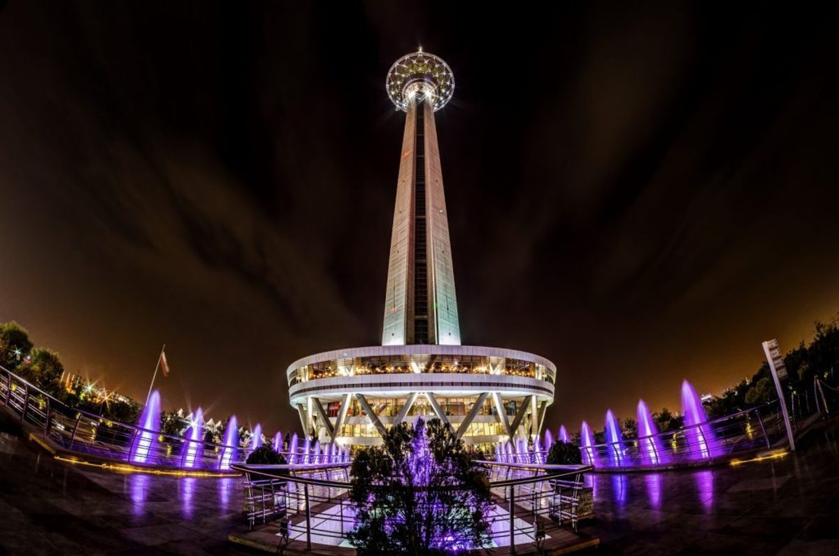 Tehran Travel Guide: Dynastic Palaces, Cinema City and Three-Story ...