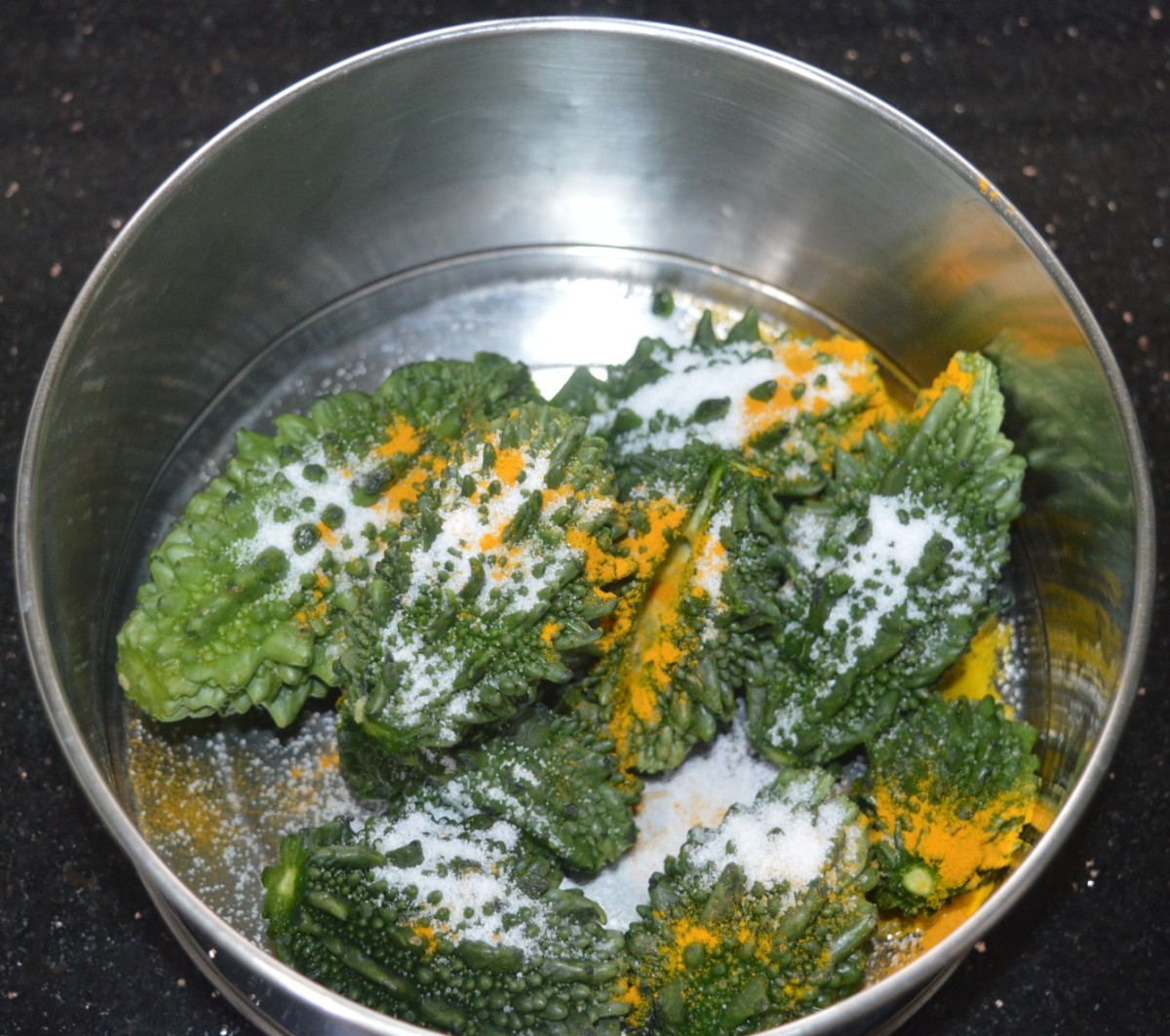 Stuffed Karela (Bitter Gourd): Traditional Indian Curry - HubPages