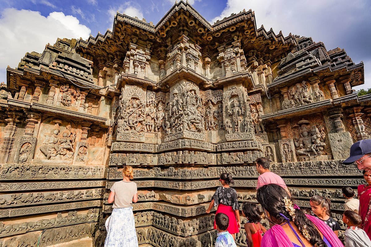 Hoysaleswara Temple – a 12th Century Indian Monument With Unique Stone ...