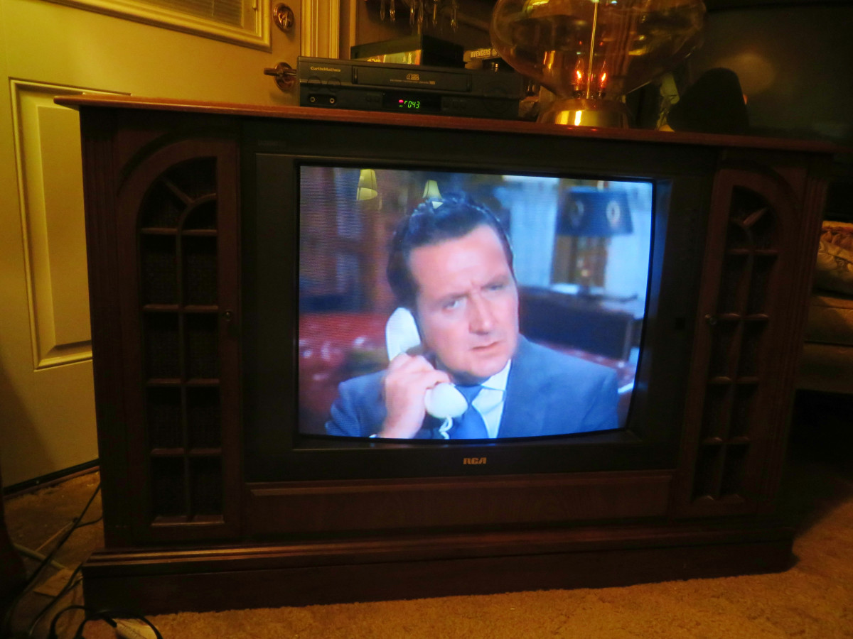 1996 RCA Color Track Plus Color Console G27352DT & Two Amazing 1980s ...