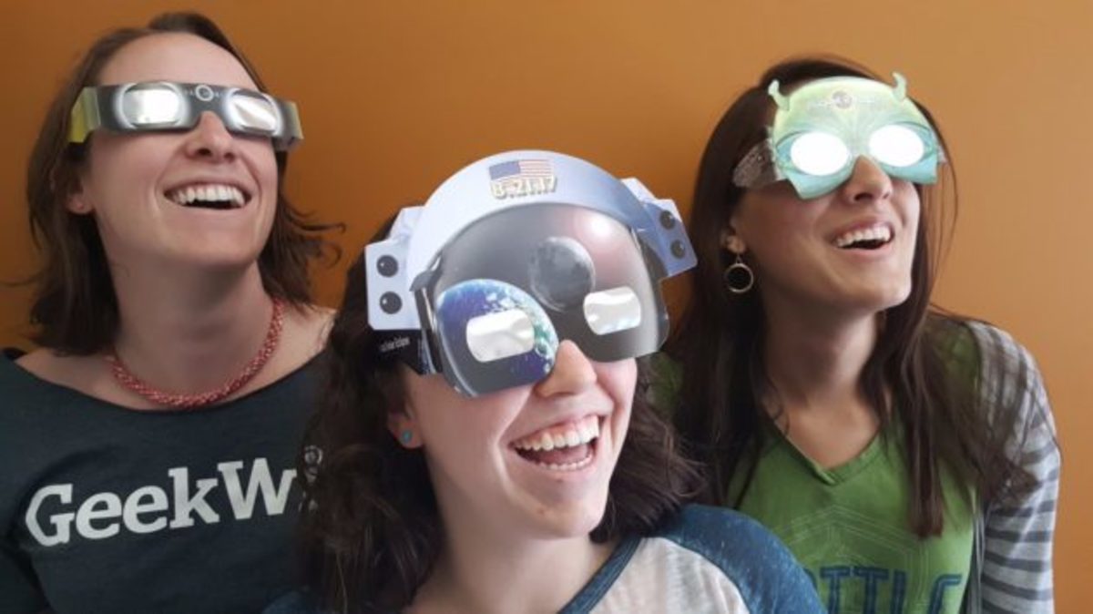 The Best Solar Eclipse Viewers For People With Glasses - HubPages