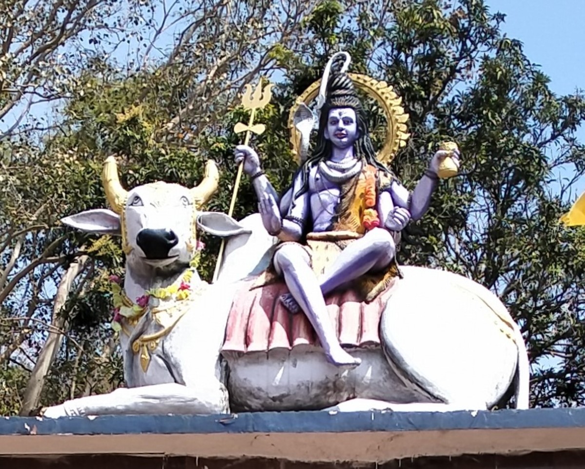 Nandi, the Vahana (vehicle) of Lord Shiva - HubPages