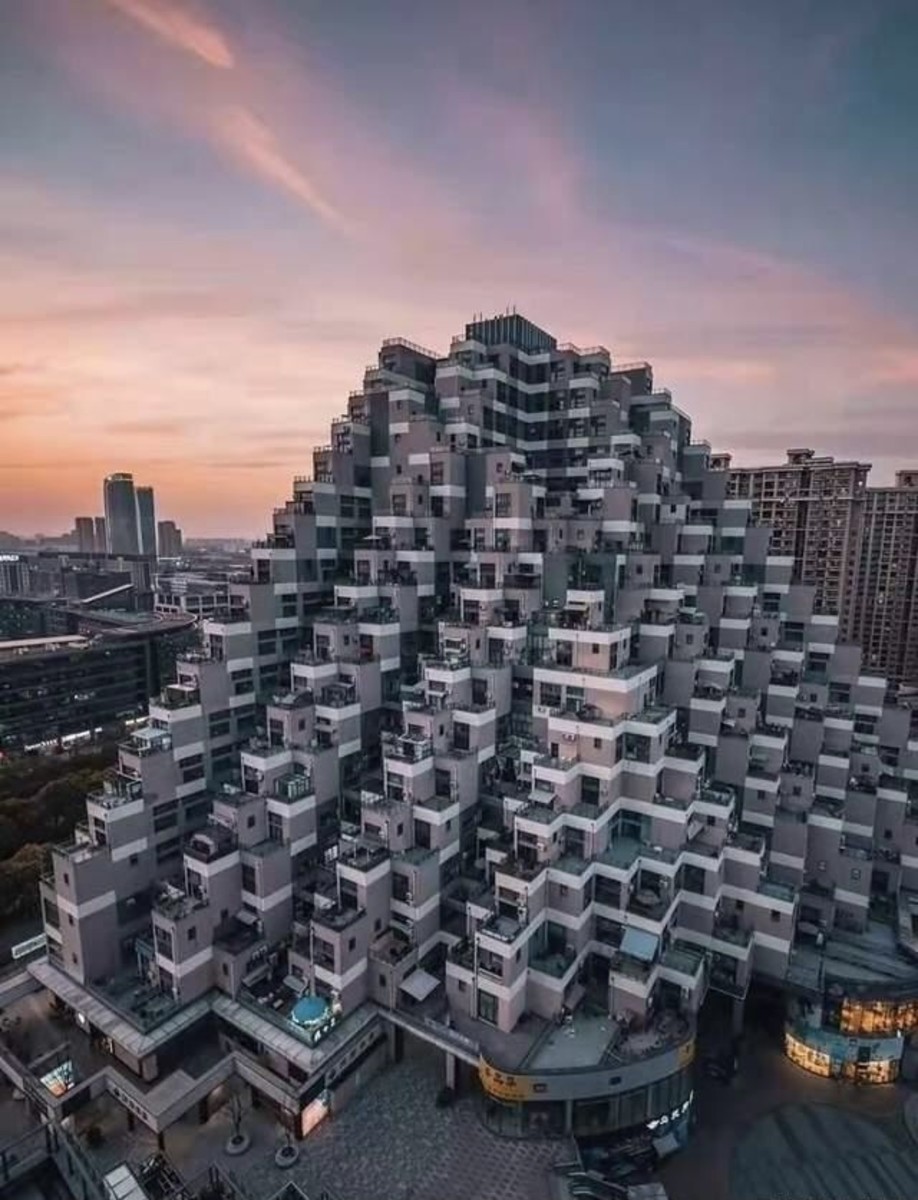 8 of the World's Most Bizarre Buildings! - HubPages