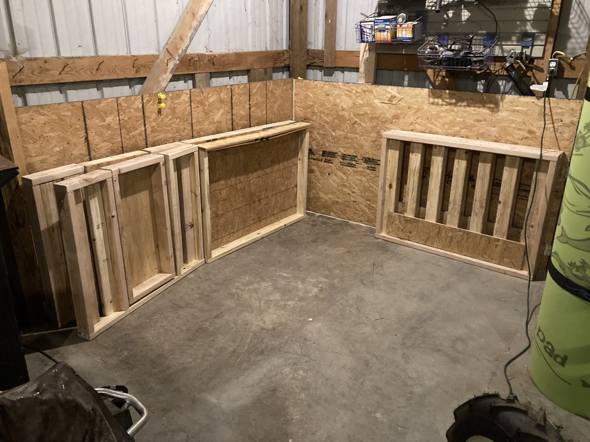 How to Make Retractable Stalls for Managing Livestock Indoors - HubPages