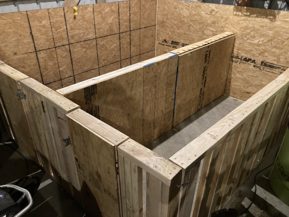 How to Make Retractable Stalls for Managing Livestock Indoors - HubPages