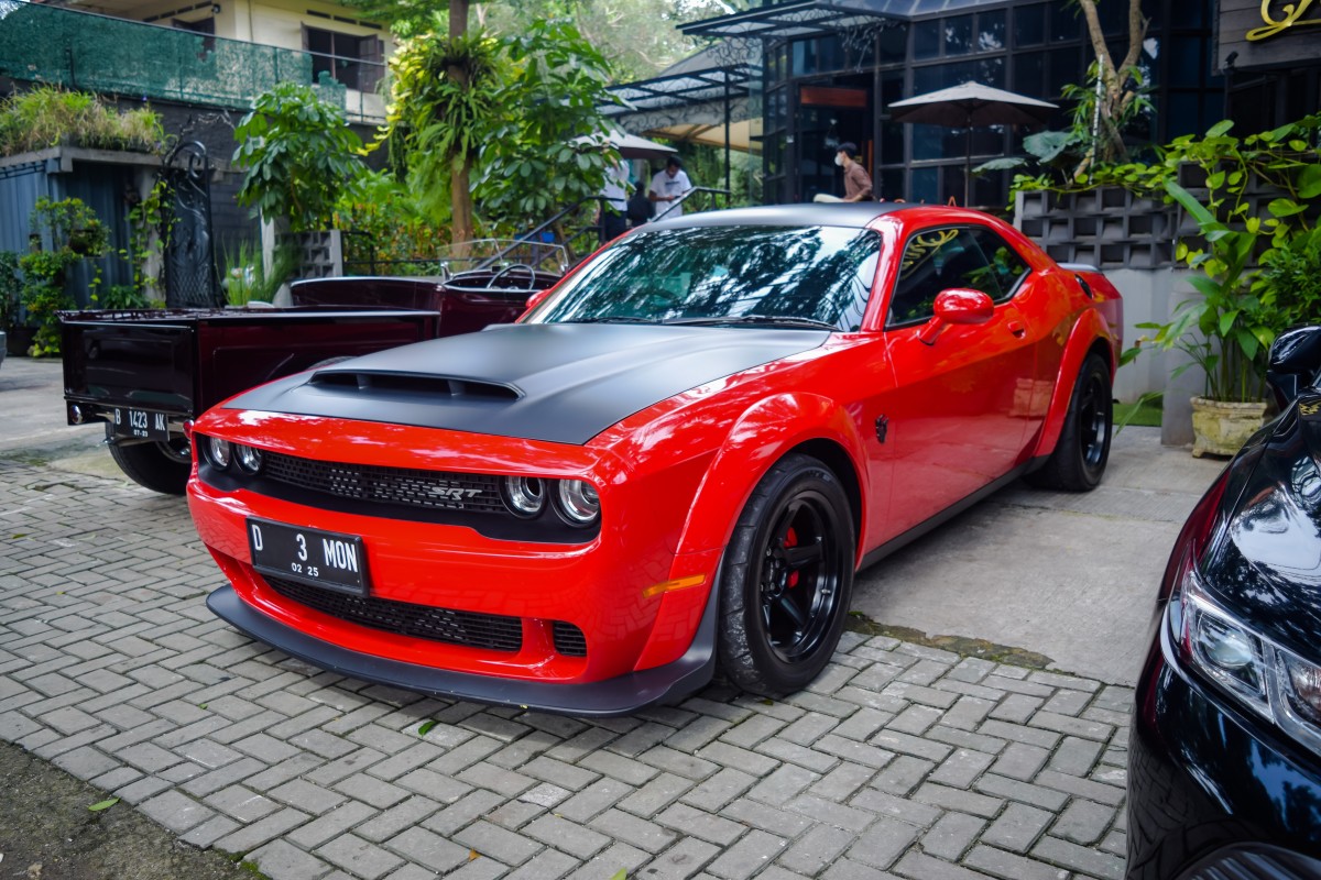 This 2023 Dodge Challenger Hellcat Unveiling Is Driving the Internet ...
