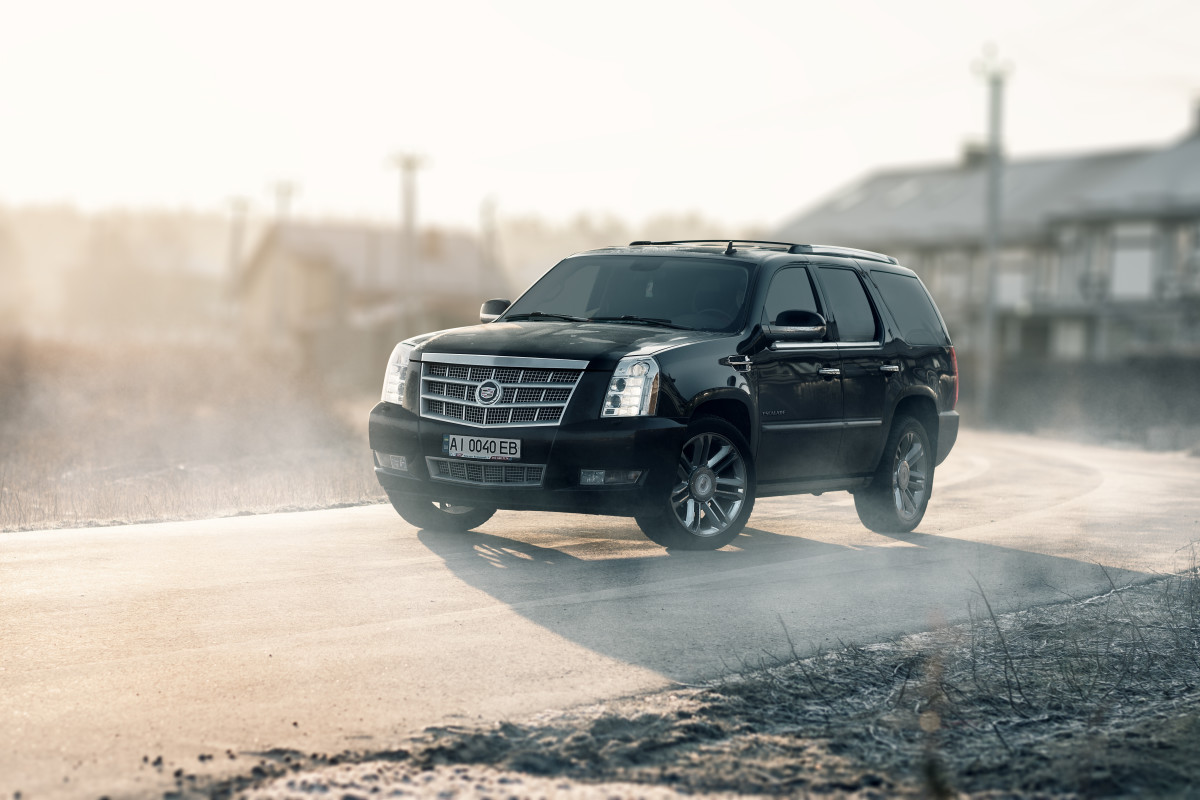 Man Shows off the ‘Wildest Escalade That Money Can Buy’ - HubPages