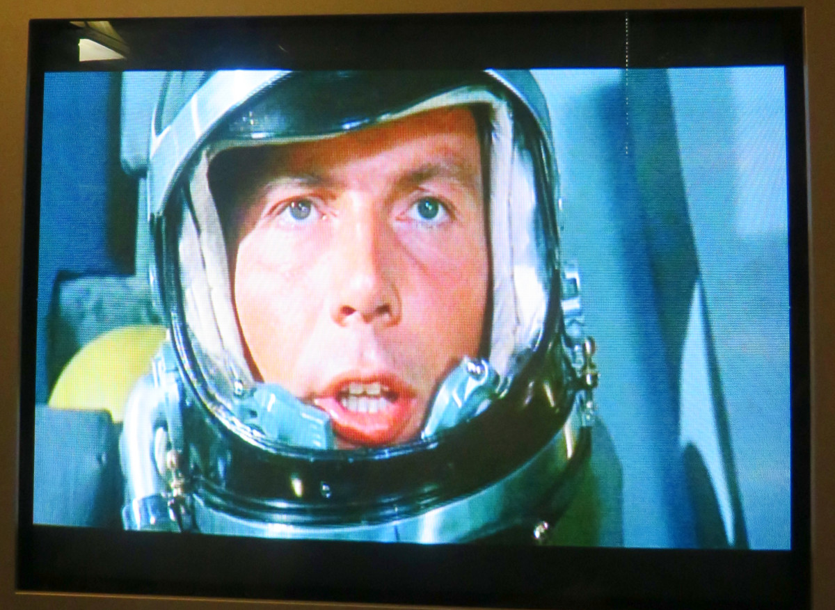 The Remarkable Sharp Color Television Model 32SF560, Made October 2006 ...