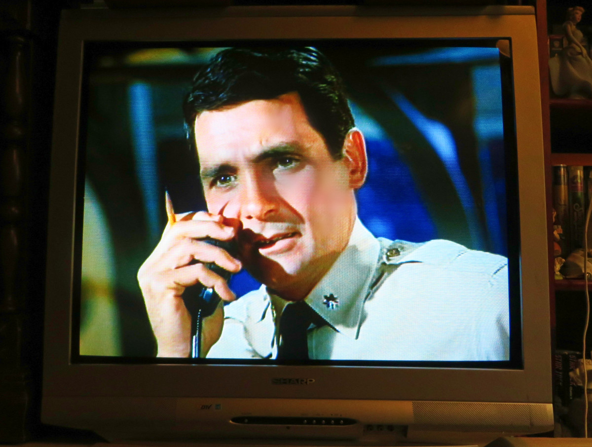 The Remarkable Sharp Color Television Model 32SF560, Made October 2006 ...