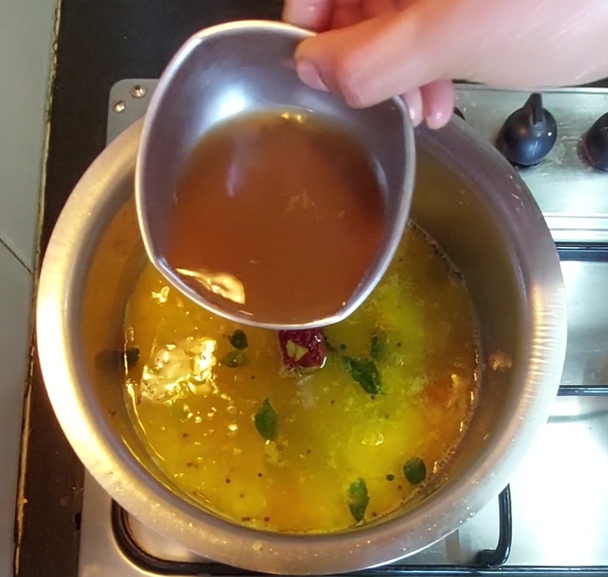 Idli Sambar: A Famous South Indian Breakfast - HubPages