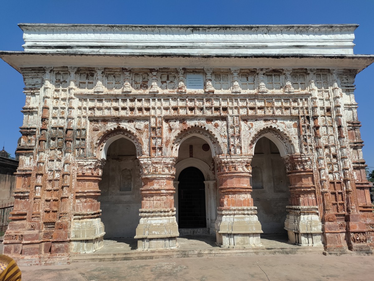 Nandadulaljiu temple of Chandannagar : The largest "Dochala" temple of ...