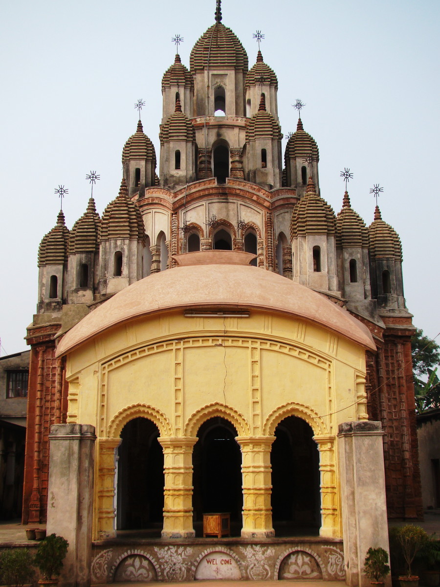 Nandadulaljiu temple of Chandannagar : The largest "Dochala" temple of ...