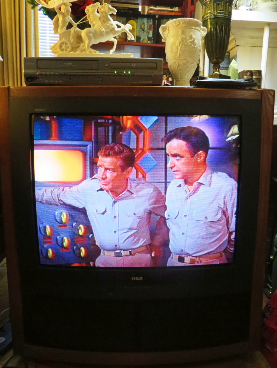 1998 RCA Colortrak Television Model G32643sk, RCA Chassis CTC187CN3 ...