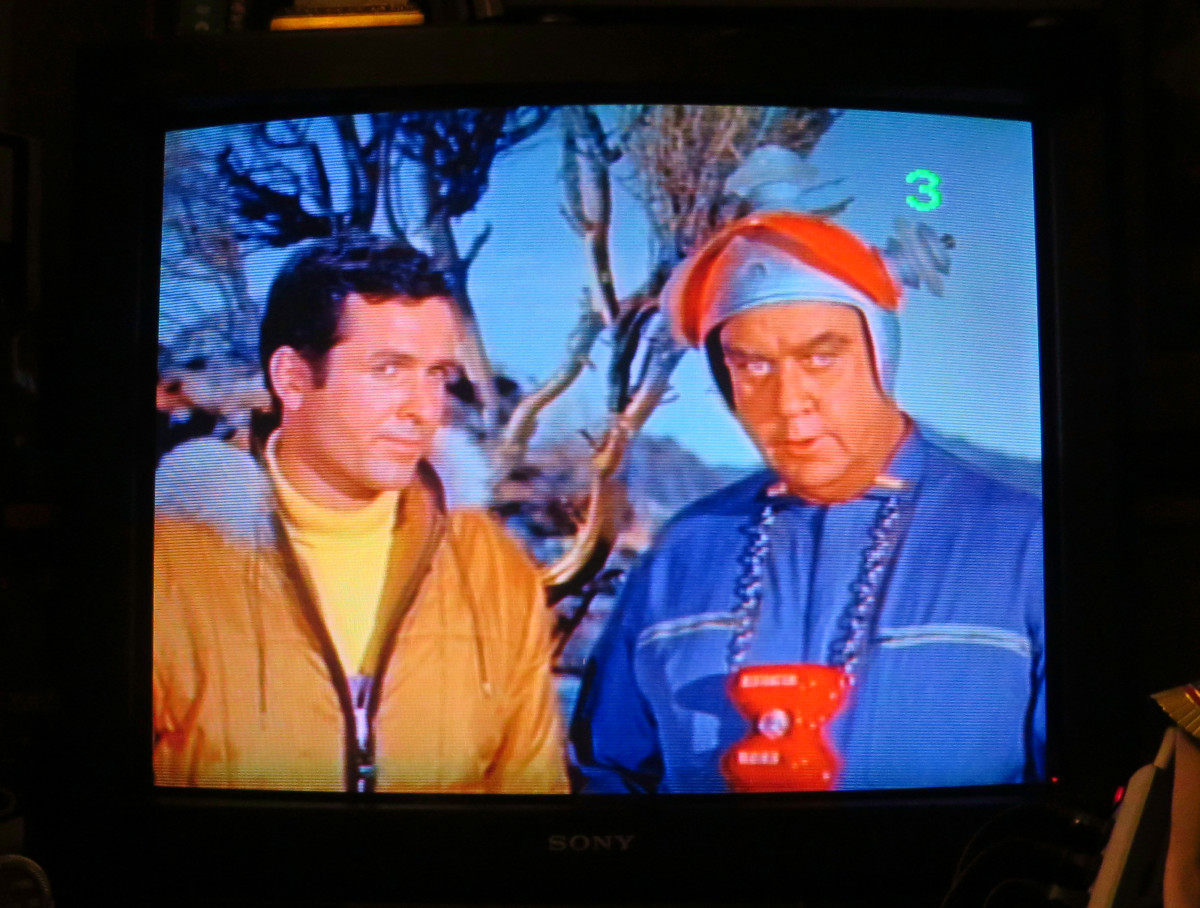 Sony Trinitron Color Television Model KV32S15, Chassis: AA-2, Made ...