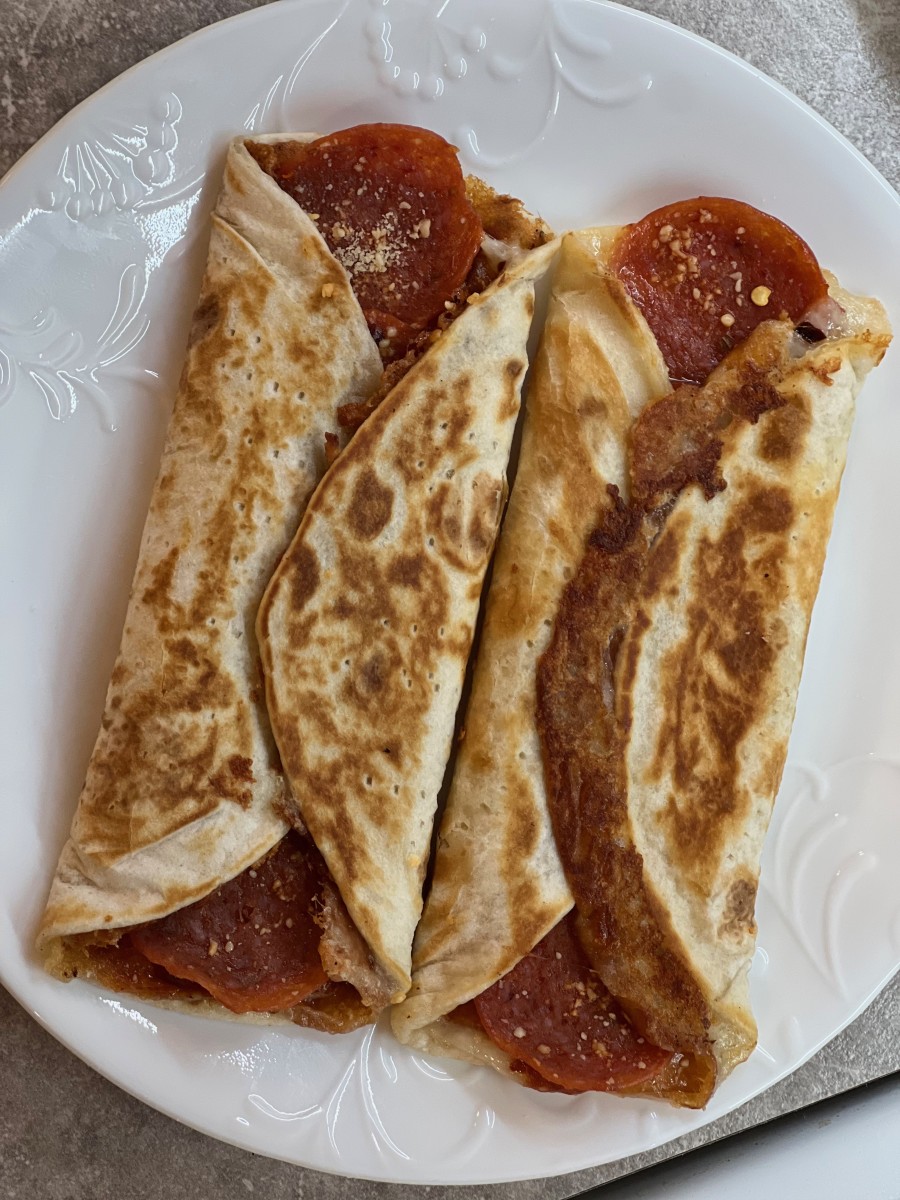 Crispy Pizza Wrap: Easy and Endlessly Personalizable Recipe - HubPages
