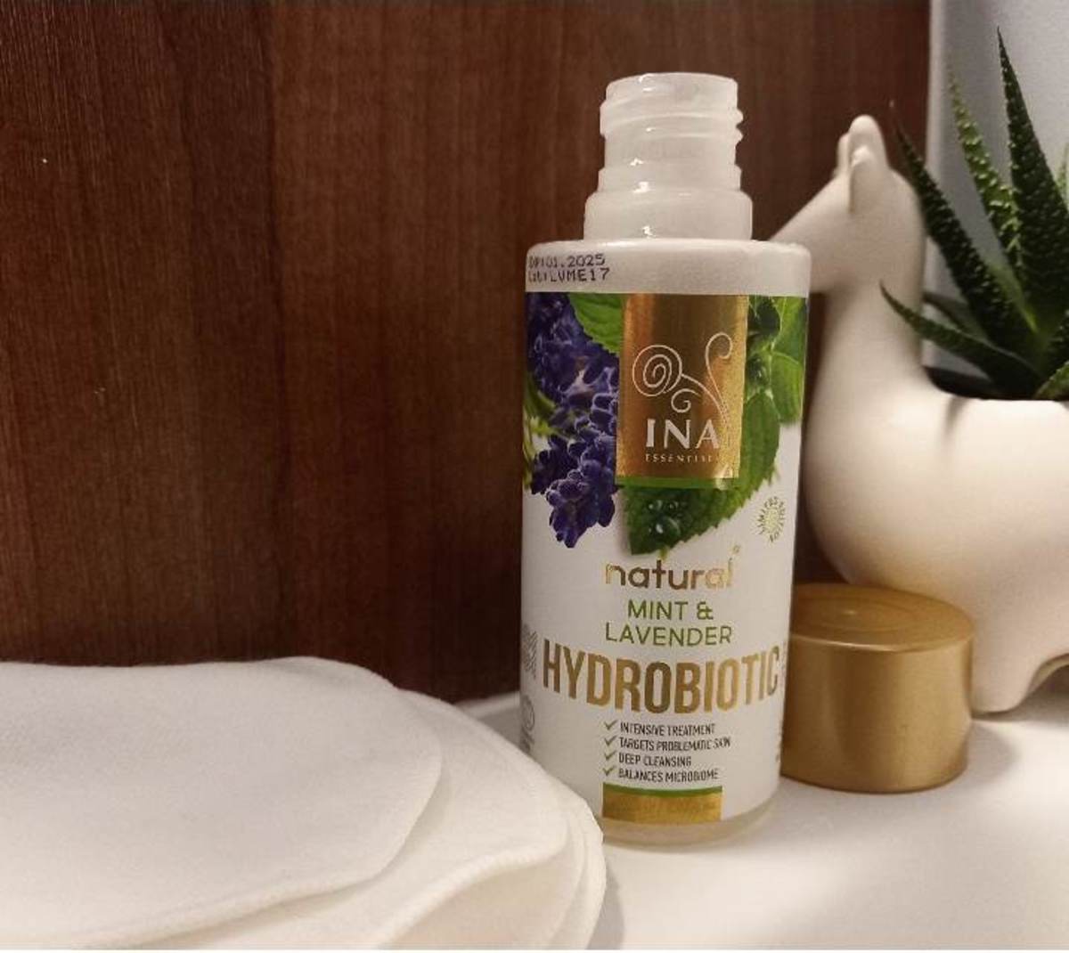 InaEssentials Lavender & Mint Acne Tonic: Does This Natural Toner ...